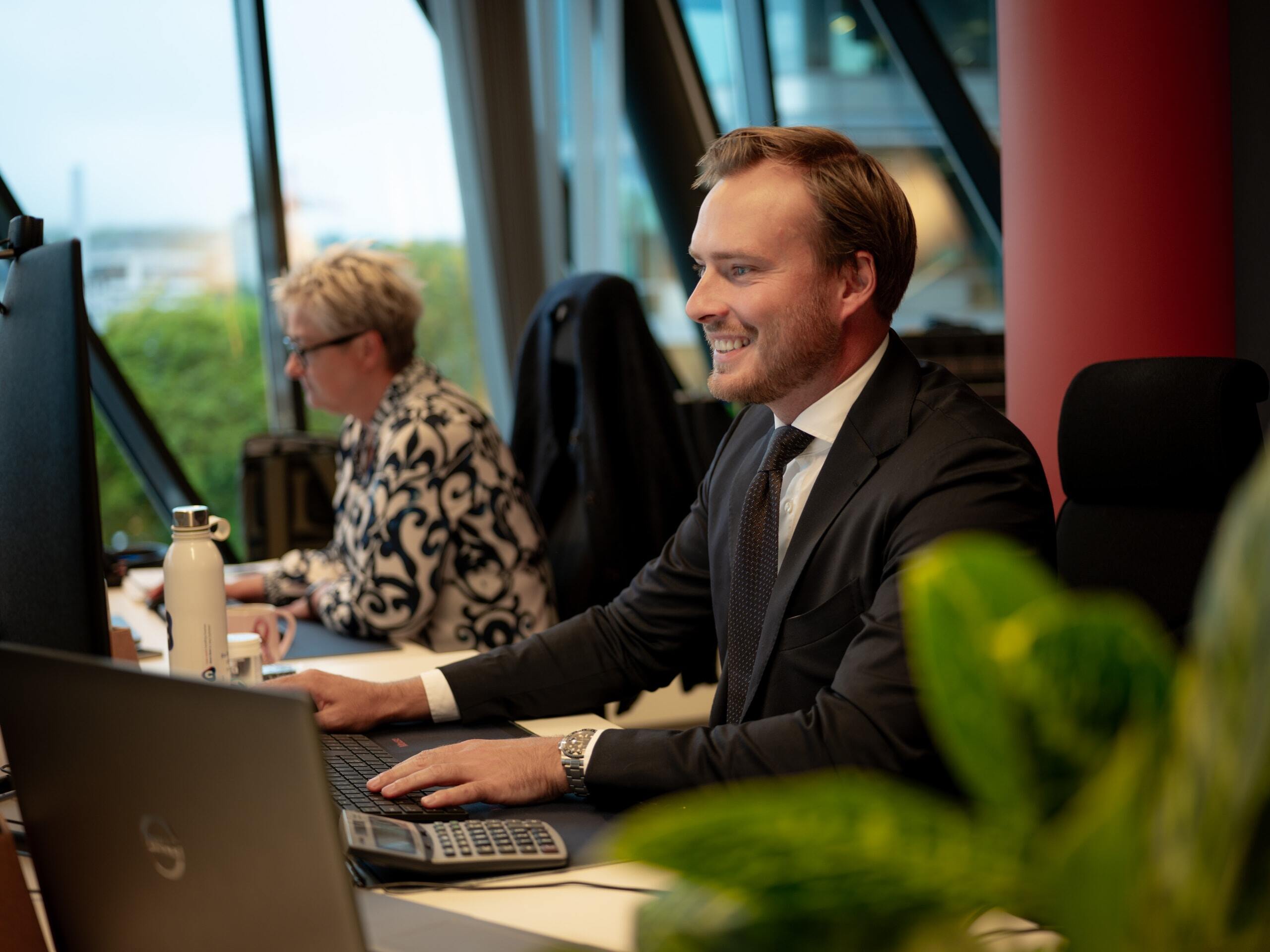 Gratis guide: Hvordan kan du øke automatiseringsgraden i din økonomiavdeling?